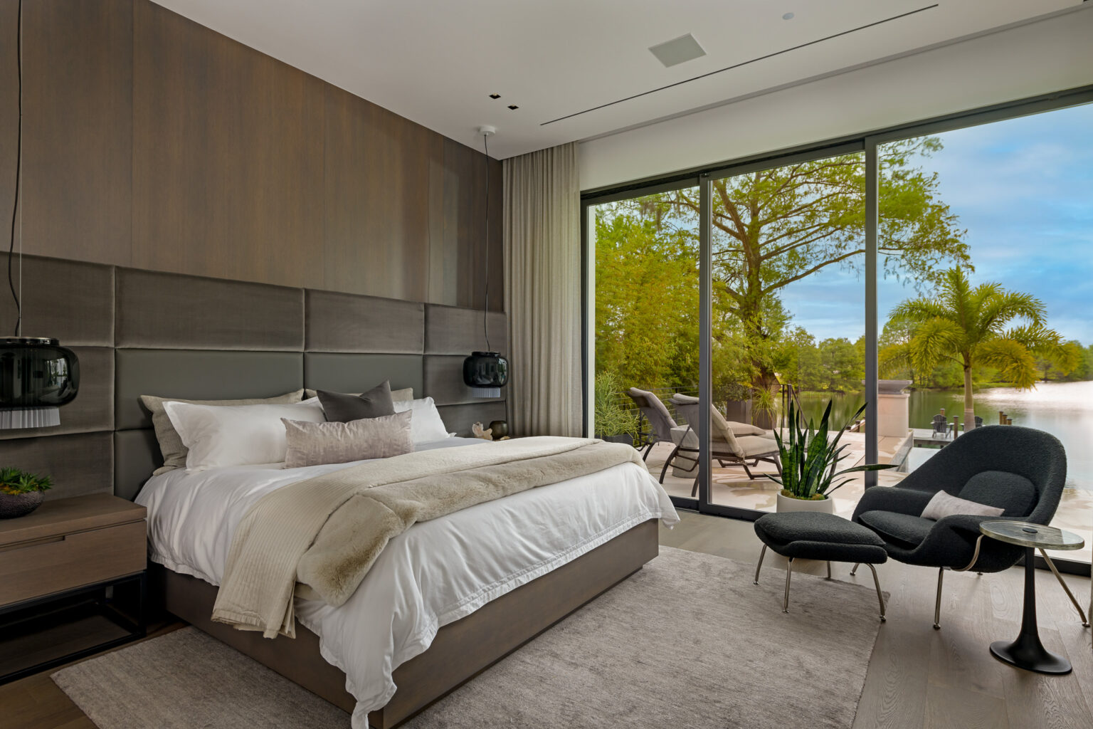 Lake Estelle Modern - Loewen Windows